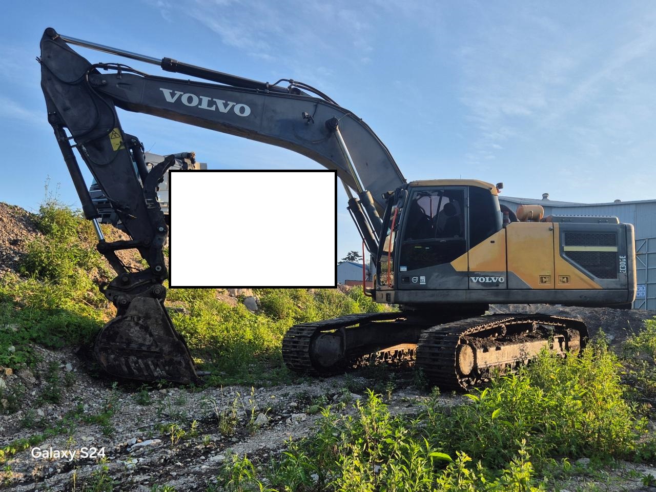 VOLVO CRAWLER EXCAVATOR EC300EL(STOCK:FB1181) - Faiz Brothers Co. Ltd.